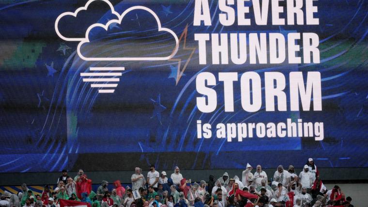 France Iraq World Cup match delayed severe weather Philadelphia | Linxi ...
